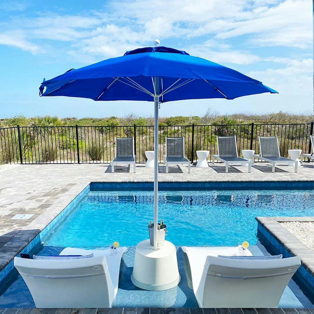 Floating Luxuries | AQUA Magazine