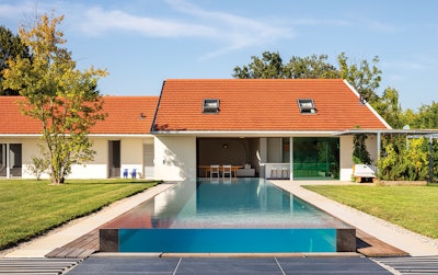 The Innovative Elegance of Italian Pool Design | AQUA Magazine