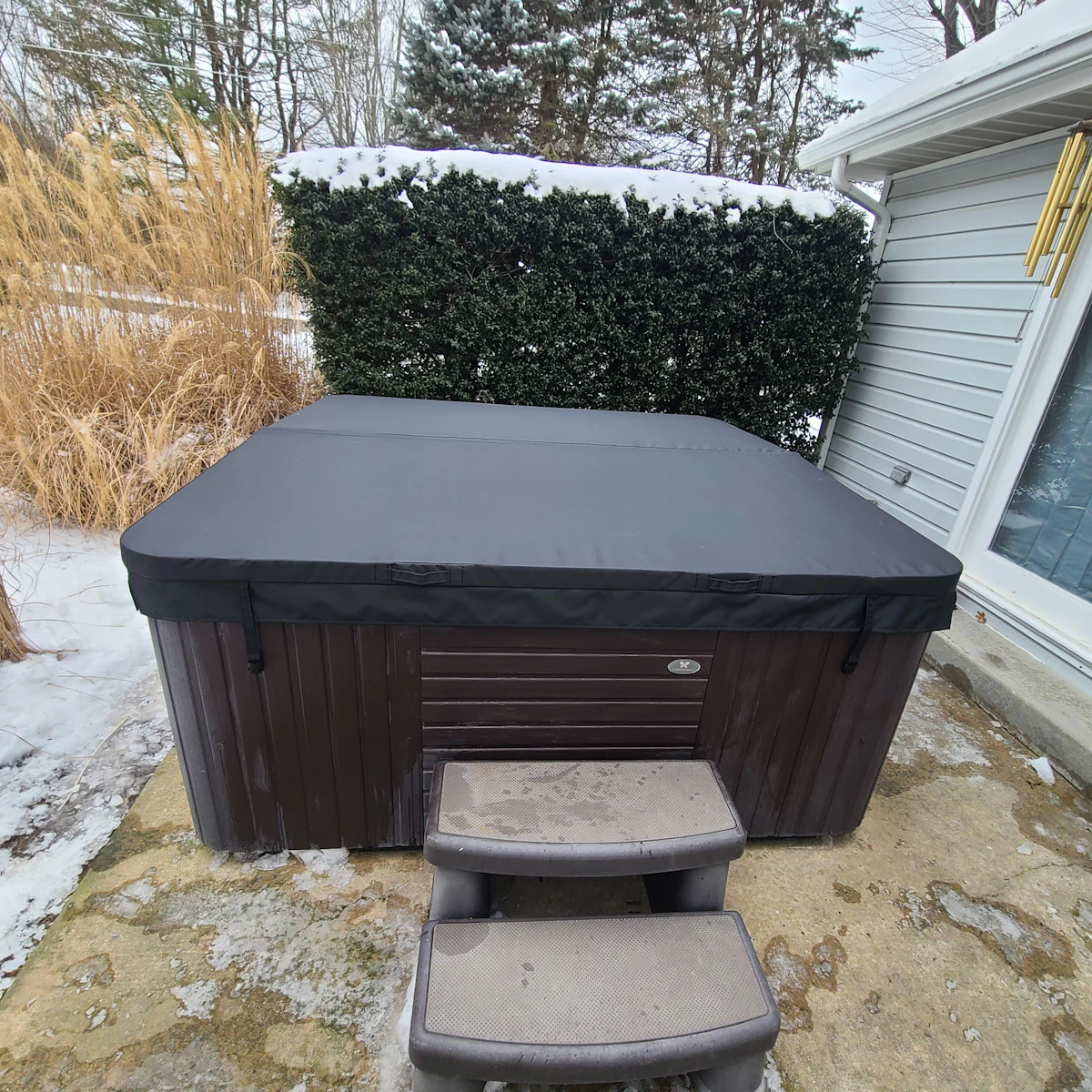 Merlin Industries: Sun Tech Premium Spa Cover Material | AQUA Magazine