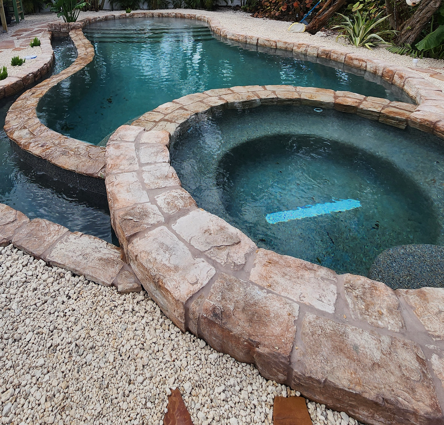 Rico Rock: Cast Concrete Coping - The Pool Life