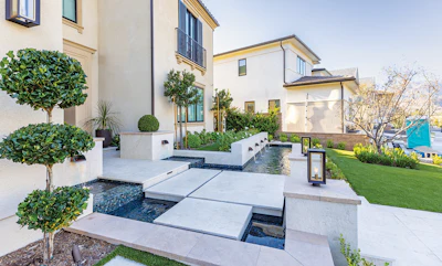 Firescaping: Designing Landscapes and Hardscapes to Reduce Fire Risk ...